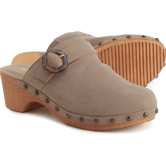 MIA | Shoes | New 2 Mia Arturo Clogs Brown Tan Retro Wood Faux Suede ...